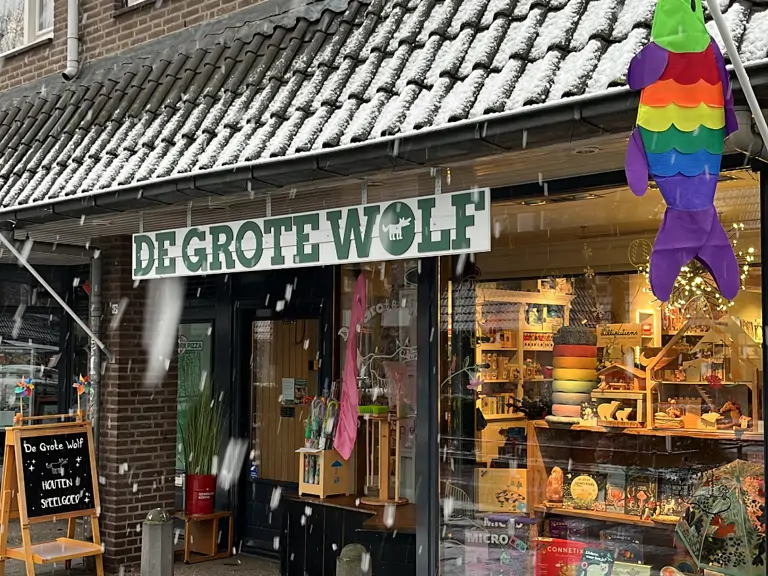 Kinderwinkel De Grote Wolf - Houten Speelgoed - Nuenen